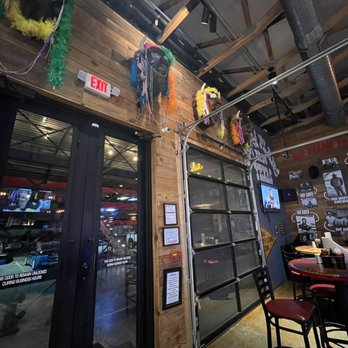 TWISTED ROOT BURGER - Updated October 2024 - 100 Photos & 67 Reviews ...