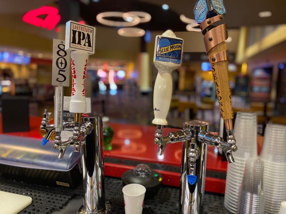 MACGUFFINS BAR - Updated January 2026 - 11 Photos - 8657 Via La Jolla ...