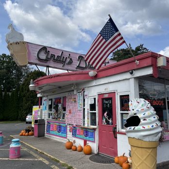 CINDY’S DRIVE IN - Updated November 2025 - 153 Photos & 92 Reviews ...