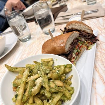 BISCOTTI’S - Updated December 2024 - 958 Photos & 596 Reviews - 2707 S ...