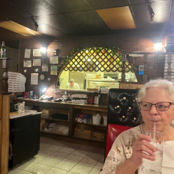 MULDOON PIZZA - Updated December 2025 - 41 Photos & 103 Reviews - 450 ...