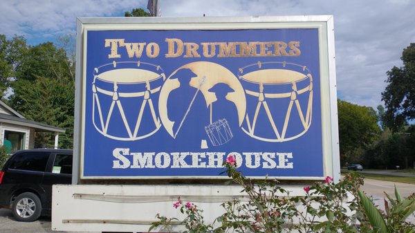 TWO DRUMMERS SMOKEHOUSE - Updated January 2026 - 268 Photos & 400 ...