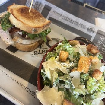 22 WEST TAP AND GRILL - Updated May 2026 - 498 Photos & 574 Reviews ...