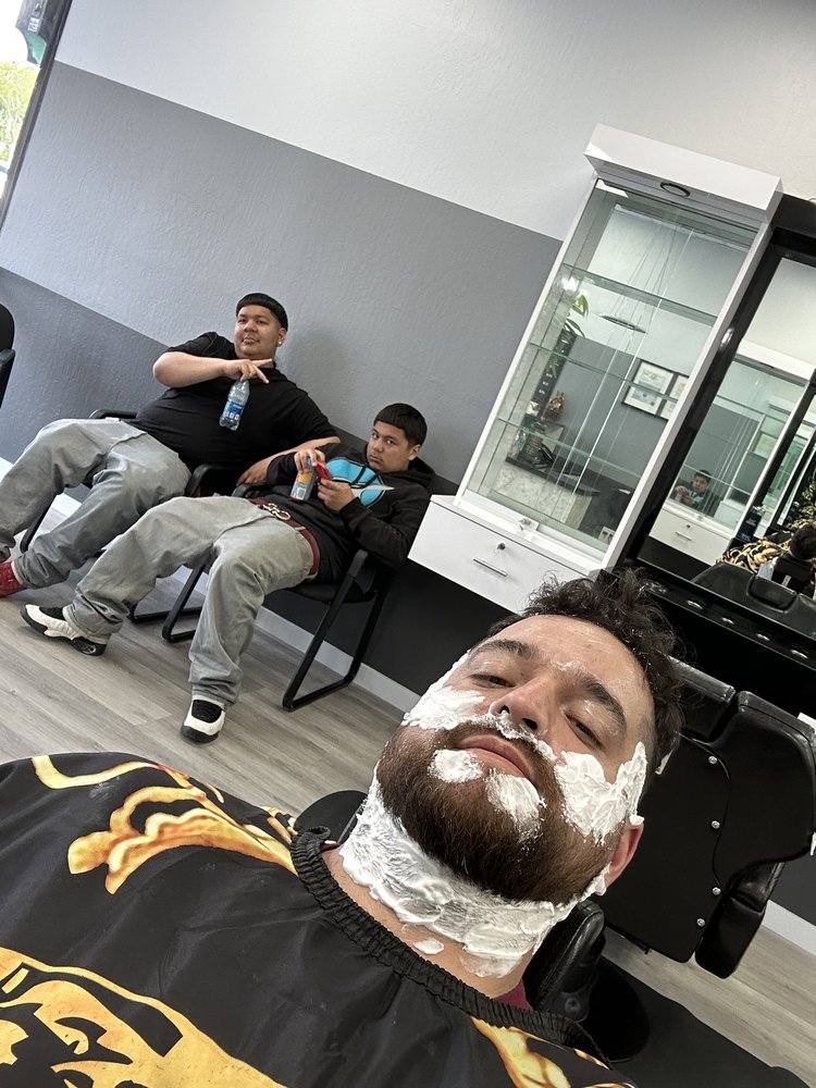 ALEX BARBER SHOP - Updated May 2024 - 57 Photos & 13 Reviews - 5667 ...