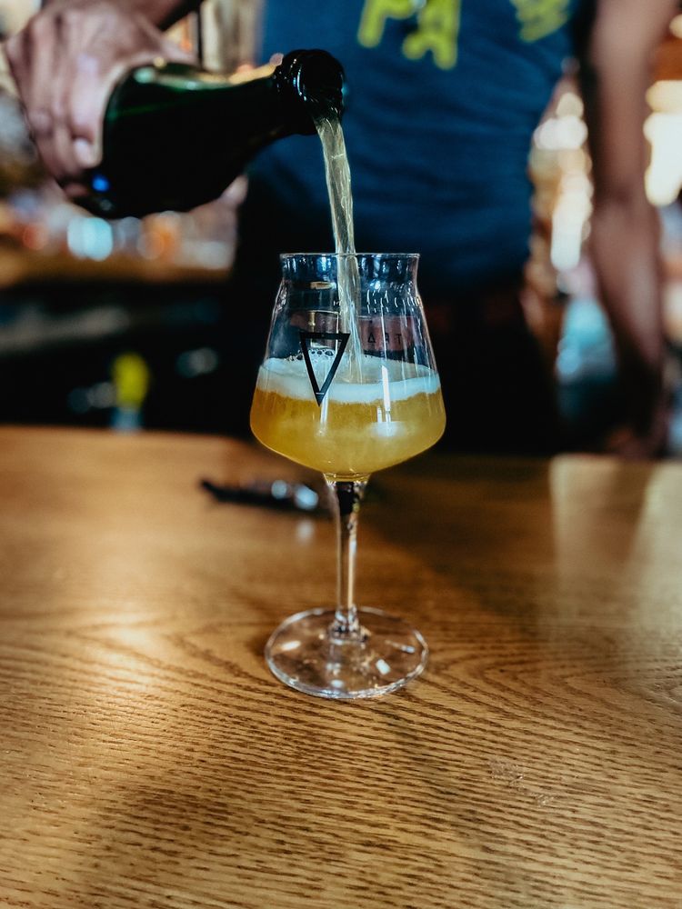 TRACE BREWING - Updated December 2025 - 193 Photos & 92 Reviews - 4312 ...