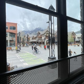 BRAZEN - Updated February 2025 - 356 Photos & 143 Reviews - 138 Banff ...