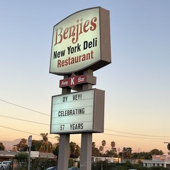 BENJIES NY DELI - Updated August 2025 - 1019 Photos & 1043 Reviews ...