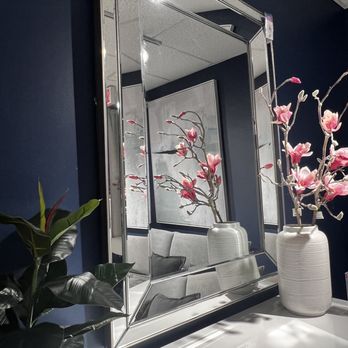 STRUCTUBE - Updated November 2025 - 15 Photos - 3945 rue Jean-Talon ...