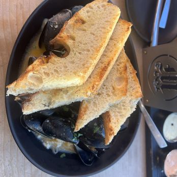 MONKLESS BELGIAN ALES - Updated February 2025 - 641 Photos & 419 ...