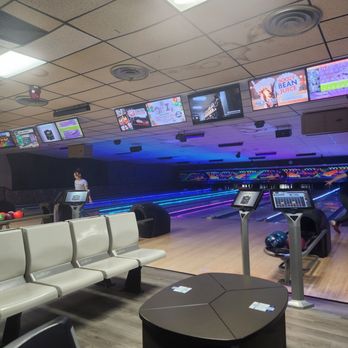 MANOR LANES - Updated December 2025 - 95 Photos & 63 Reviews - 150 ...