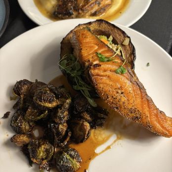 FIN POINT OYSTER BAR & GRILL - Updated March 2025 - 793 Photos & 586 ...