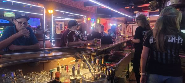 TUSTIN INN - Updated November 2024 - 38 Photos & 59 Reviews - 440 E 1st ...