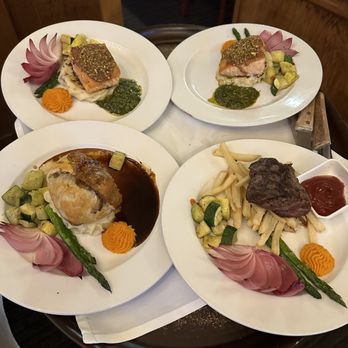 RESTAURANT AT CONVICT LAKE - Updated October 2024 - 365 Photos & 298 ...