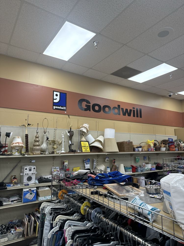 GOODWILL - REDWOOD EMPIRE - Updated June 2025 - 1728 S Main St, Willits ...