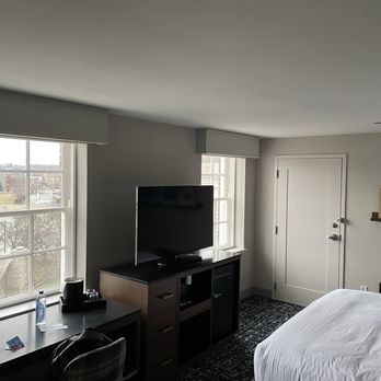 THE WELL HOUSE HAMILTON, TAPESTRY COLLECTION BY HILTON - Updated ...