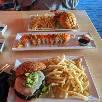 THE COWFISH SUSHI BURGER BAR - Updated July 2024 - 2387 Photos & 1991 ...
