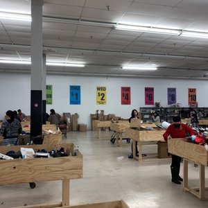 DAILY DEALZ - 38 Photos - 7802 S Orange Blossom Trl, Orlando, Florida ...