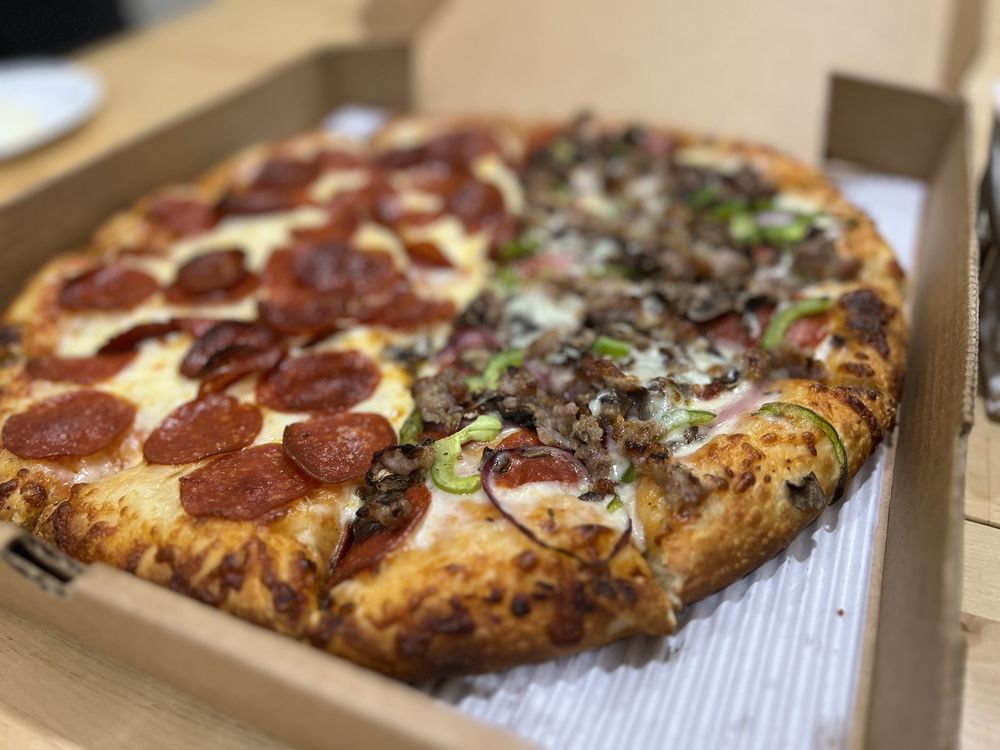 LEGENDS PIZZA - Updated December 2025 - 213 Photos & 238 Reviews ...