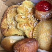KAMEHAMEHA BAKERY - 2280 Photos & 940 Reviews - 1284 Kalani St ...
