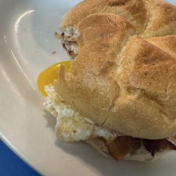 LANDMARK COFFEE SHOP - Updated January 2026 - 162 Photos & 190 Reviews ...