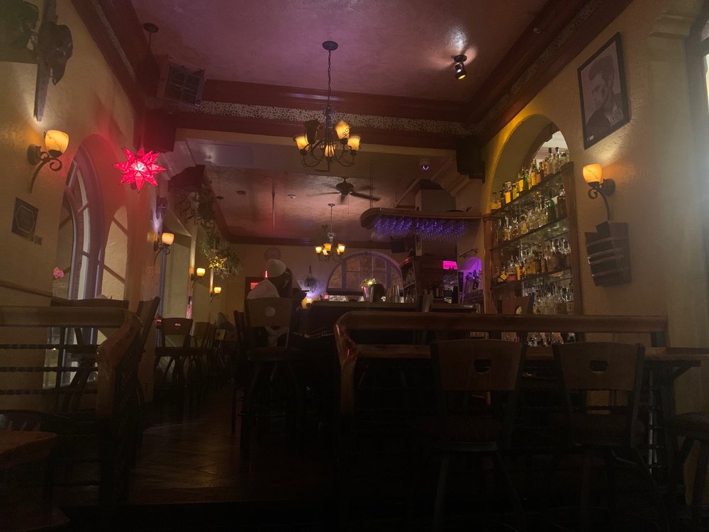 MONTE VISTA COCKTAIL LOUNGE - 63 Photos & 163 Reviews - 100 N San ...