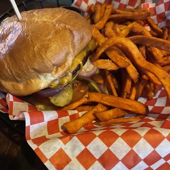 THE HOG WALLOW PUB - Updated June 2024 - 122 Photos & 217 Reviews ...