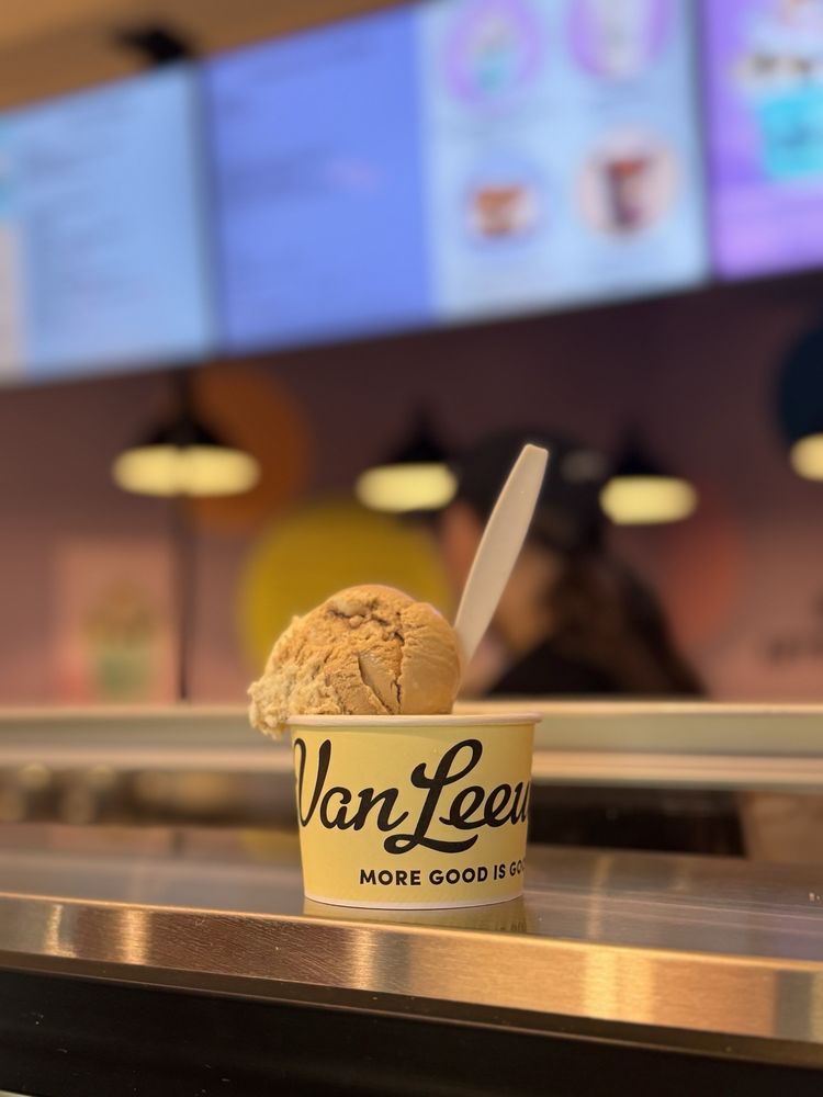 VAN LEEUWEN ICE CREAM - LONG BEACH - Updated October 2025 - 386 Photos ...