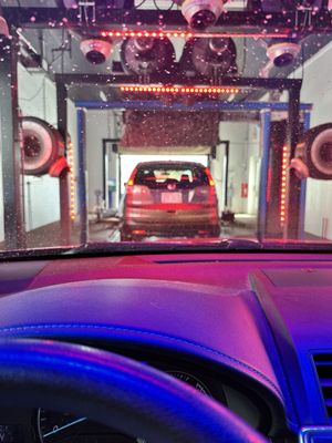 JILLY’S CAR WASH - Updated September 2025 - 11 Photos - 3029 N 112th St ...