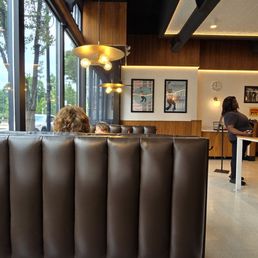 MILKMAN - Updated September 2025 - 310 Photos & 195 Reviews - 1106 Race ...