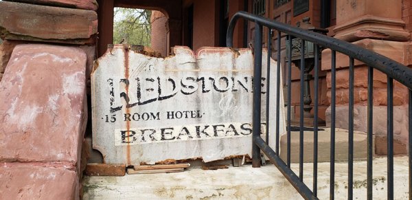 REDSTONE INN - Updated October 2025 - 133 Photos & 44 Reviews - 504 ...