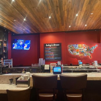 RED ROBIN GOURMET BURGERS AND BREWS - Updated November 2024 - 489 ...