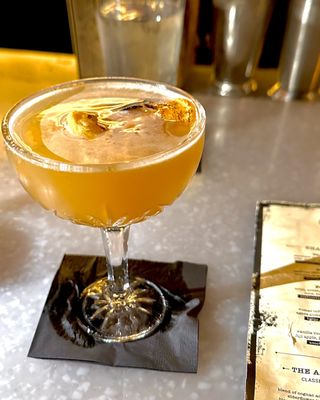 SOCIETY LOUNGE - Updated August 2025 - 346 Photos & 331 Reviews - 2063 ...