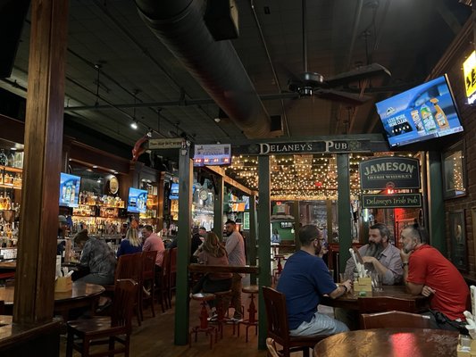 DELANEY’S IRISH PUB - Updated April 2024 - 137 Photos & 130 Reviews ...