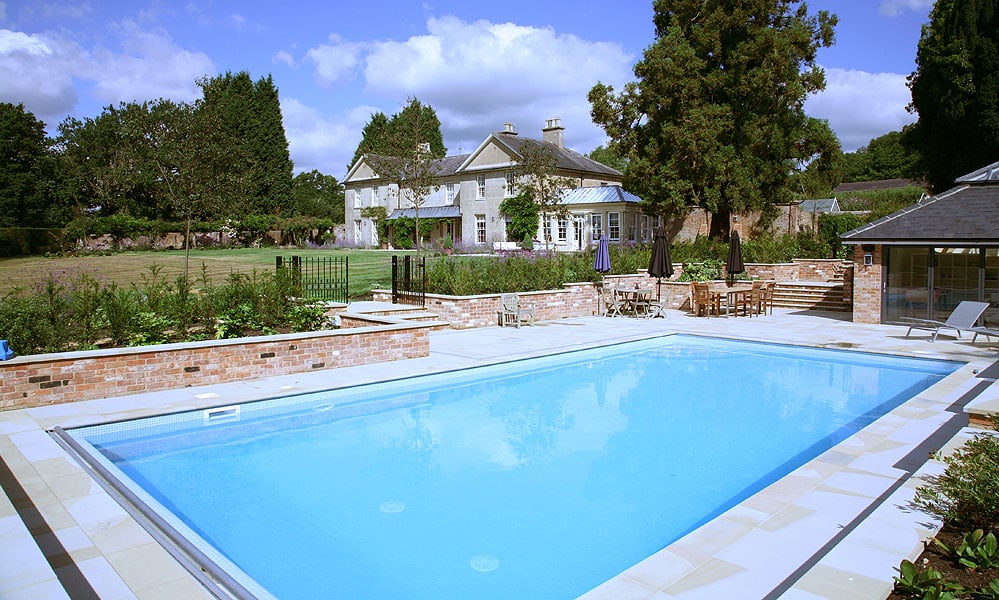 BELL LEISURE SWIMMING POOLS - Updated June 2024 - London Road, Brighton ...