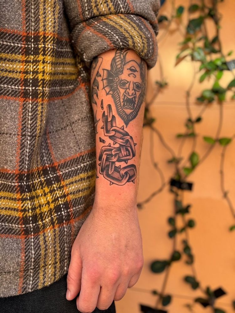 THE ESTATE TATTOO - Updated September 2025 - 46 Photos - 813 Centennial ...