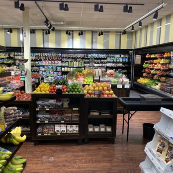 STRAUB’S FINE GROCERS - Updated October 2025 - 116 Photos & 128 Reviews ...