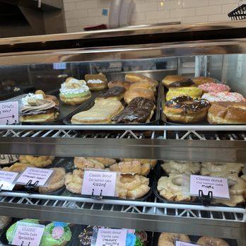 UFFDA DONUTS - Updated December 2025 - 85 Photos & 55 Reviews - 13716 ...