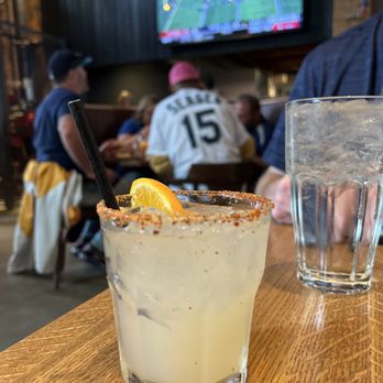 HATBACK BAR & GRILLE - Updated June 2025 - 103 Photos & 102 Reviews - 1201 1st Ave S, Seattle ...