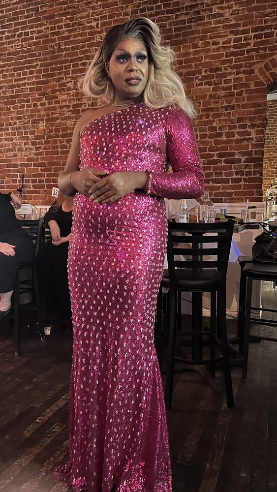 SWAN DIVE - Updated December 2025 - 47 Photos & 22 Reviews - 727 SE ...