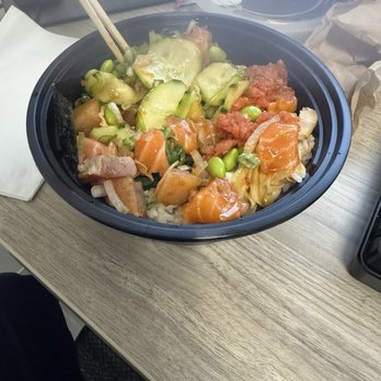 LUV FISH POKE - Updated December 2025 - 985 Photos & 862 Reviews ...