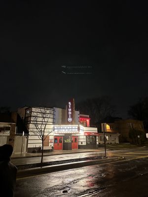 STUDIO 35 CINEMA & DRAFTHOUSE - Updated December 2025 - 117 Photos ...