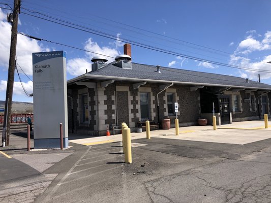 AMTRAK - Updated November 2025 - 33 Photos & 17 Reviews - 1600 Oak Ave, Klamath Falls, Oregon ...