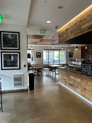 EAU CLAIRE DOWNTOWN COFFEE - ECDC - Updated December 2025 - 89 Photos ...