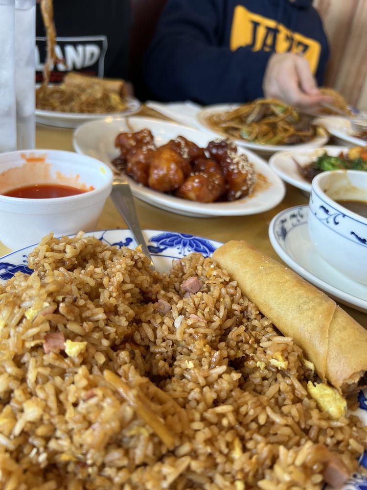 ROYAL DRAGON - Updated October 2025 - 76 Photos & 61 Reviews - 5647 S ...