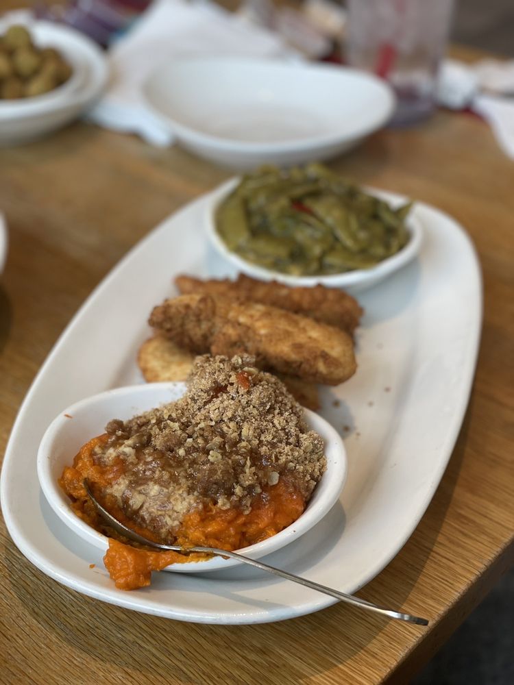 TRUETT’S CHICK-FIL-A - STOCKBRIDGE - Updated November 2025 - 40 Photos ...