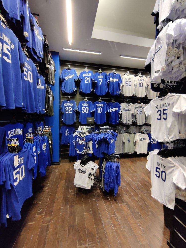 DODGERS CLUBHOUSE - Updated December 2025 - 24 Photos - 3200 Las Vegas ...