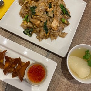 CILY CHICKEN RICE - 175 Photos & 128 Reviews - 933 Race St ...