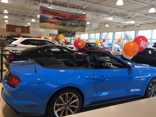 NAPLETON FORD OF OAK LAWN - Updated October 2025 - 49 Photos & 244 ...