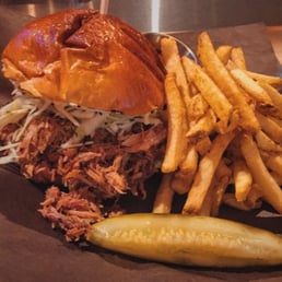 THE YALE SALOON - Updated April 2025 - 104 Photos & 74 Reviews - 1300 ...