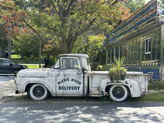 ALEXIS DINER - Updated June 2024 - 120 Photos & 186 Reviews - 294 N ...